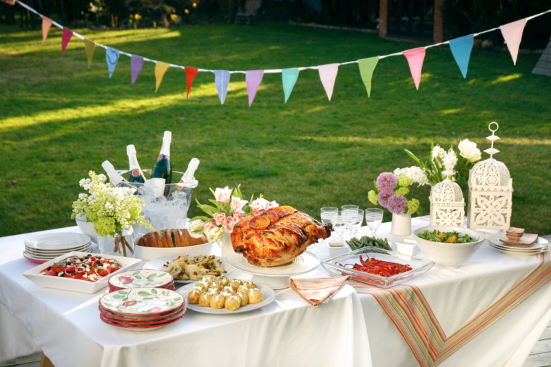 8 Tips for Hosting the Perfect Summer Party