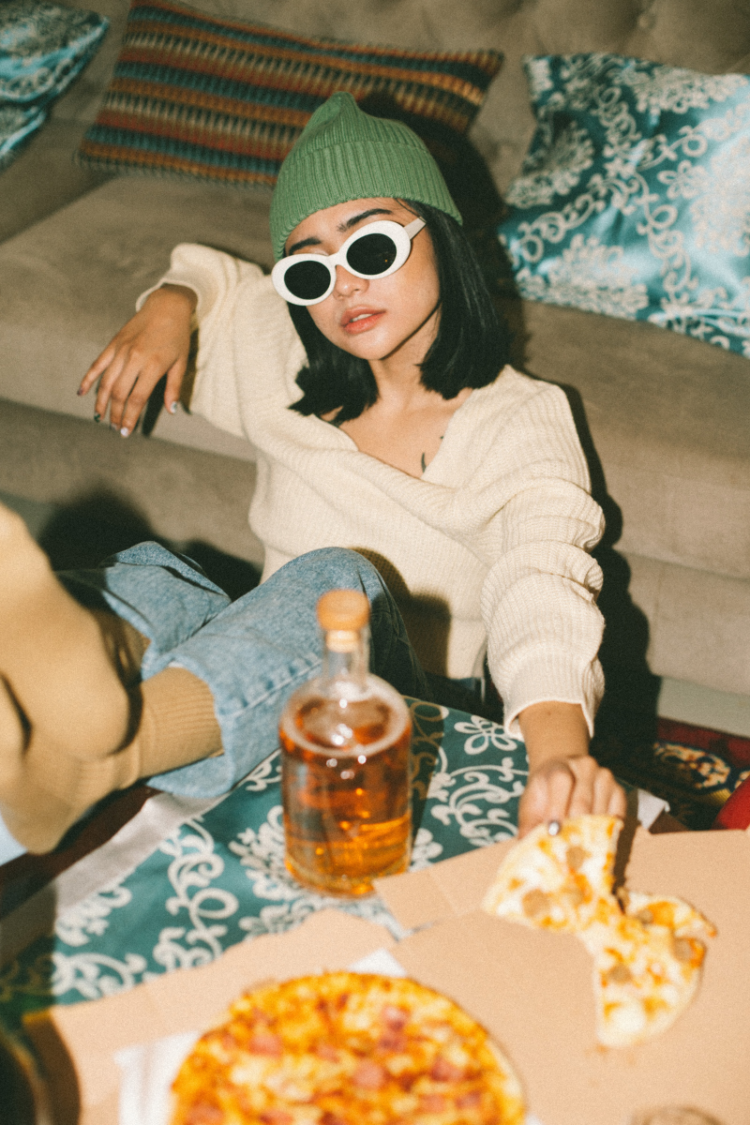4 Ways to Relieve Holiday Stress, According to an Expert